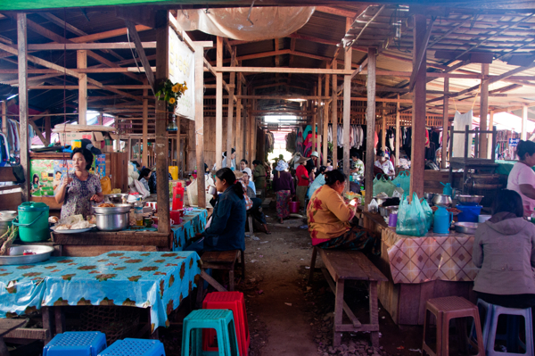 A trip to Thandwe market (Burma) | eat. live. travel. write.